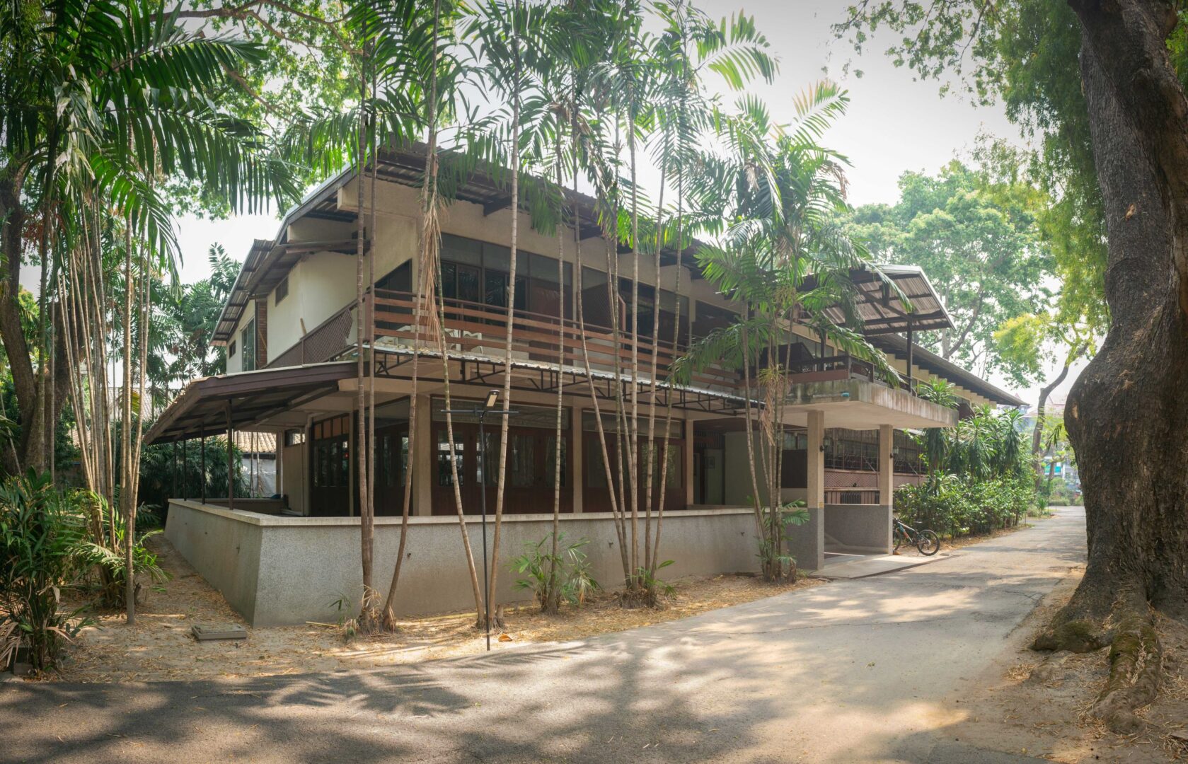St. Pierre Favre Residence – The Seven Fountains